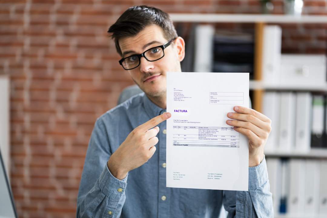 Cómo Presentar una Factura Electrónica en España